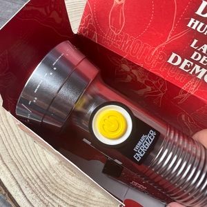 Netflix | Other | Netflix Stranger Things Demogorgon Hunting Flashlight ...